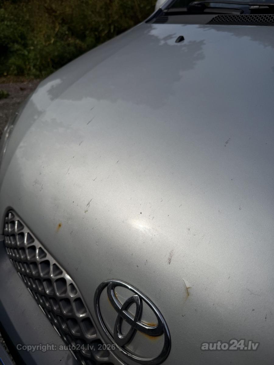 Pelēks Toyota Yaris 2005 Tallina, ar dzinēja tilpumu 1.30 L un nobraukumu 236 tūkst. km par 1200 €, foto 23 vietnē AUTOMOTO.COM.LV