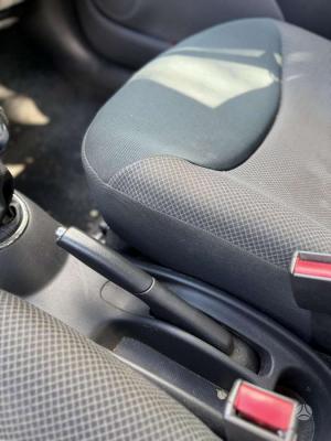 Pelēks Toyota Yaris 2005 Kauņa, ar dzinēja tilpumu 1.36 L un nobraukumu 237 tūkst. km par 990 €, foto 22 vietnē AUTOMOTO.COM.LV