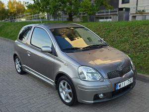 Grey Toyota Yaris 2005 in Vilnius, with an engine capacity of 1.50 L and mileage of 190 thousand km for 1900 €, photo  on AUTOMOTO.COM.LV