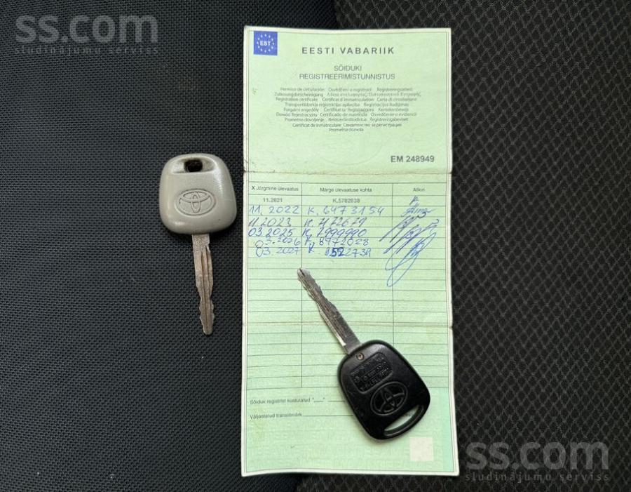 Серый Тойота Ярис 2005 в Таллин, объемом двигателя 1.30 л и пробегом 205 тыс. км за 1499 €, фото 19 на AUTOMOTO.COM.LV
