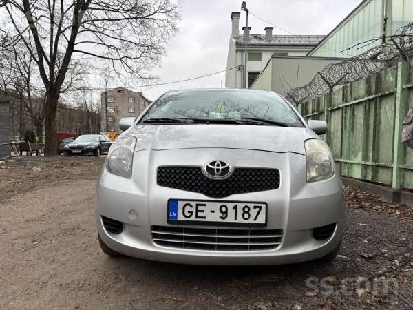 Grey Toyota Yaris 2006 in Riga, with an engine capacity of 1.30 L and mileage of 0 thousand km for 900 €, photo 6 on AUTOMOTO.COM.LV