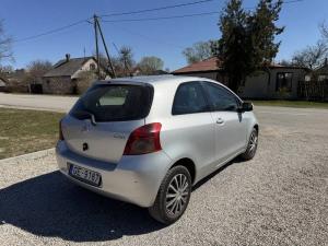 Grey Toyota Yaris 2006 in Ventspils, with an engine capacity of 1.30 L and mileage of 333 thousand km for 1990 €, photo 5 on AUTOMOTO.COM.LV