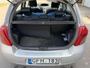 Grey Toyota Yaris 2006 in Kaunas, with an engine capacity of 1.36 L and mileage of 223 thousand km for 1250 €, photo 16 on AUTOMOTO.COM.LV