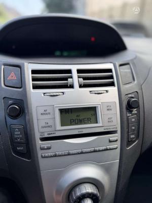 Grey Toyota Yaris 2006 in Kaunas, with an engine capacity of 1.36 L and mileage of 223 thousand km for 1250 €, photo 28 on AUTOMOTO.COM.LV