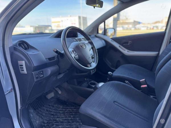 Toyota Yaris 2006 KlaipÄda vietnÄ PelÄks Toyota Yaris 2006 KlaipÄda, ar dzinÄja tilpumu 1.30 L un nobraukumu 173 tÅ«kst. km par 3100 ā¬, foto 7 vietnÄ AUTOMOTO.COM.LV