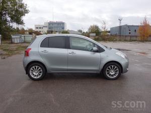 Pelēks Toyota Yaris 2007 Rīga, ar dzinēja tilpumu 1.40 L un nobraukumu 0 tūkst. km par 2150 €, foto 26 vietnē AUTOMOTO.COM.LV