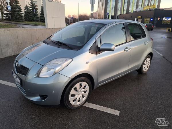 Grey Toyota Yaris 2007 in Vilnius, with an engine capacity of 1.00 L and mileage of 80 thousand km for 2450 €, photo 7 on AUTOMOTO.COM.LV