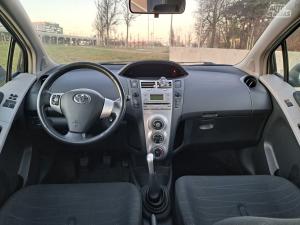 Grey Toyota Yaris 2007 in Vilnius, with an engine capacity of 1.00 L and mileage of 80 thousand km for 2450 €, photo 14 on AUTOMOTO.COM.LV