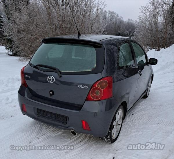 Grey Toyota Yaris 2007 in Tallinn, with an engine capacity of 1.80 L and mileage of 192 thousand km for 2500 €, photo 5 on AUTOMOTO.COM.LV