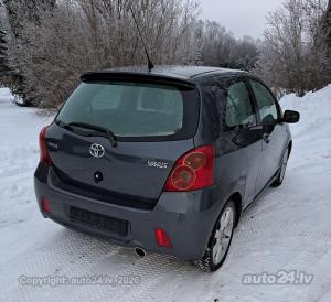 Pelēks Toyota Yaris 2007 Tallina, ar dzinēja tilpumu 1.80 L un nobraukumu 192 tūkst. km par 2500 €, foto 5 vietnē AUTOMOTO.COM.LV