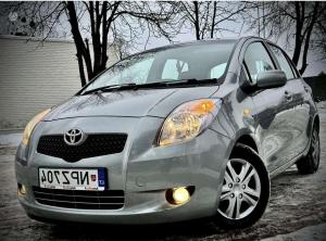 Pelēks Toyota Yaris 2007 Alīta, ar dzinēja tilpumu 1.40 L un nobraukumu 245 tūkst. km par 3599 €, foto 4 vietnē AUTOMOTO.COM.LV
