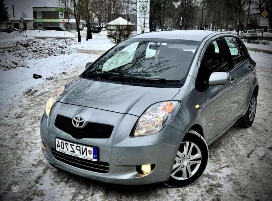 Pelēks Toyota Yaris 2007 Alīta, ar dzinēja tilpumu 1.40 L un nobraukumu 245 tūkst. km par 3599 €, foto 11 vietnē AUTOMOTO.COM.LV