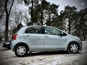 Pelēks Toyota Yaris 2007 Alīta, ar dzinēja tilpumu 1.40 L un nobraukumu 245 tūkst. km par 3599 €, foto 12 vietnē AUTOMOTO.COM.LV