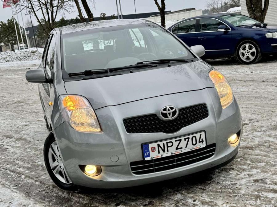 Pelēks Toyota Yaris 2007 Alīta, ar dzinēja tilpumu 1.40 L un nobraukumu 245 tūkst. km par 3599 €, foto 22 vietnē AUTOMOTO.COM.LV