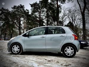 Pelēks Toyota Yaris 2007 Alīta, ar dzinēja tilpumu 1.40 L un nobraukumu 245 tūkst. km par 3599 €, foto 29 vietnē AUTOMOTO.COM.LV