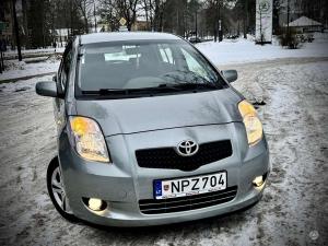 Pelēks Toyota Yaris 2007 Alīta, ar dzinēja tilpumu 1.40 L un nobraukumu 245 tūkst. km par 3599 €, foto 38 vietnē AUTOMOTO.COM.LV
