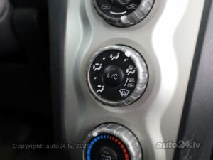 Grey Toyota Yaris 2007 in Tallinn, with an engine capacity of 1.30 L and mileage of 269 thousand km for 1499 €, photo 9 on AUTOMOTO.COM.LV
