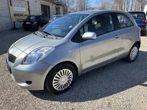 Grey Toyota Yaris 2007 in Limbazi, with an engine capacity of 1.30 L and mileage of 159 thousand km for 2650 €, photo  on AUTOMOTO.COM.LV