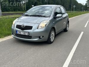 Pelēks Toyota Yaris 2007 Ogre, ar dzinēja tilpumu 1.30 L un nobraukumu 155 tūkst. km par 1950 €, foto  vietnē AUTOMOTO.COM.LV