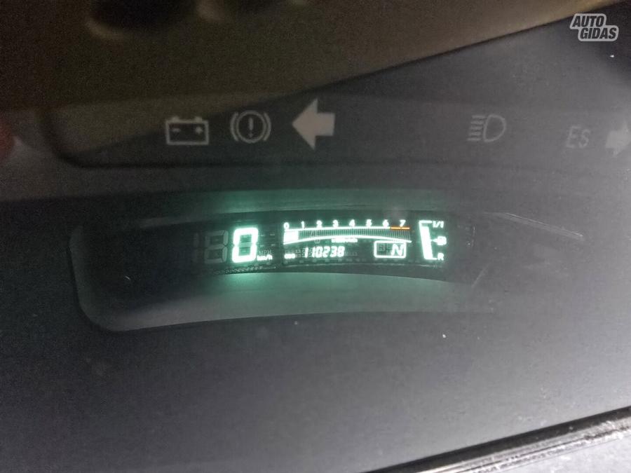 Pelēks Toyota Yaris 2007 Viļņa, ar dzinēja tilpumu 1.30 L un nobraukumu 110 tūkst. km par 2500 €, foto 15 vietnē AUTOMOTO.COM.LV
