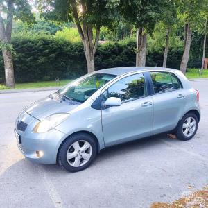 Grey Toyota Yaris 2007 in Silute, with an engine capacity of 1.40 L and mileage of 190 thousand km for 1450 €, photo  on AUTOMOTO.COM.LV