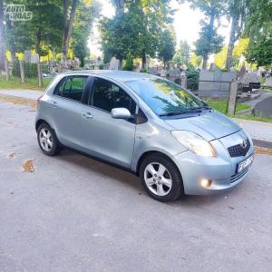 Pelēks Toyota Yaris 2007 Šilutė, ar dzinēja tilpumu 1.40 L un nobraukumu 190 tūkst. km par 1450 €, foto 3 vietnē AUTOMOTO.COM.LV