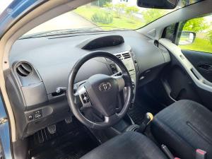 Pelēks Toyota Yaris 2007 Šauļi, ar dzinēja tilpumu 1.40 L un nobraukumu 263 tūkst. km par 2350 €, foto 8 vietnē AUTOMOTO.COM.LV