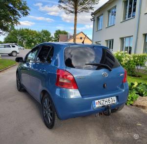Pelēks Toyota Yaris 2007 Šauļi, ar dzinēja tilpumu 1.40 L un nobraukumu 263 tūkst. km par 2350 €, foto 17 vietnē AUTOMOTO.COM.LV