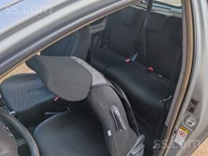 Pelēks Toyota Yaris 2007 Rīga, ar dzinēja tilpumu 1.30 L un nobraukumu 295 tūkst. km par 520 €, foto 10 vietnē AUTOMOTO.COM.LV