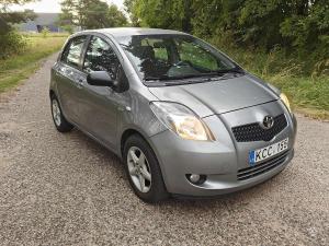Grey Toyota Yaris 2007 in Vilnius, with an engine capacity of 1.40 L and mileage of 250 thousand km for 2550 €, photo  on AUTOMOTO.COM.LV