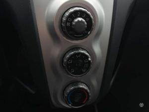 Pelēks Toyota Yaris 2007 Viļņa, ar dzinēja tilpumu 1.40 L un nobraukumu 250 tūkst. km par 2550 €, foto 9 vietnē AUTOMOTO.COM.LV