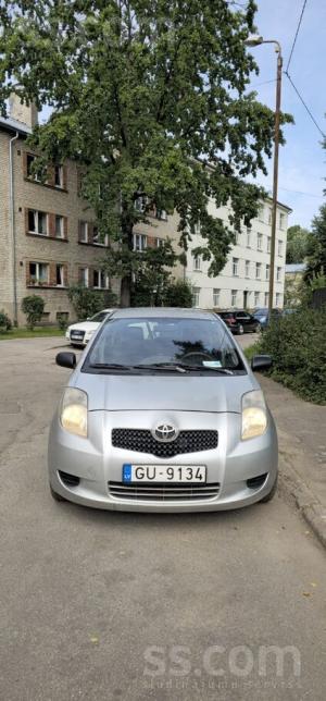 Grey Toyota Yaris 2007 in Riga, with an engine capacity of 1.40 L and mileage of 347 thousand km for 1700 €, photo  on AUTOMOTO.COM.LV