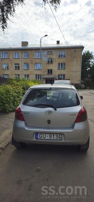 Grey Toyota Yaris 2007 in Riga, with an engine capacity of 1.40 L and mileage of 347 thousand km for 1700 €, photo 4 on AUTOMOTO.COM.LV