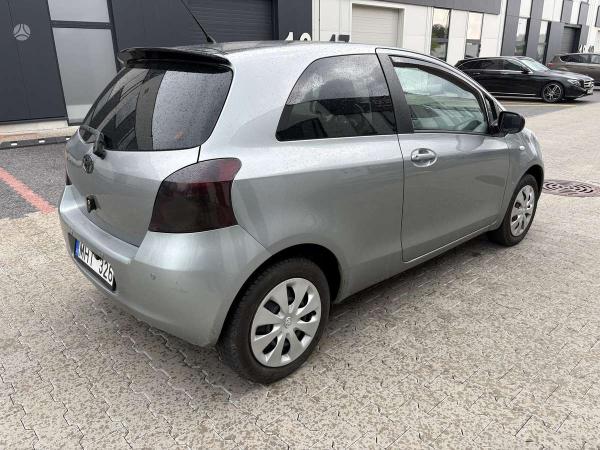Тойота Ярис 2007 в Вильнюс на AUTOMOTO.COM.LV Серый Тойота Ярис 2007 в Вильнюс, объемом двигателя 1.30 л и пробегом 129 тыс. км за 800 €, фото 6 на AUTOMOTO.COM.LV