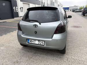 Grey Toyota Yaris 2007 in Vilnius, with an engine capacity of 1.30 L and mileage of 129 thousand km for 800 €, photo 7 on AUTOMOTO.COM.LV