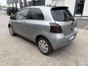 Grey Toyota Yaris 2007 in Vilnius, with an engine capacity of 1.30 L and mileage of 129 thousand km for 800 €, photo 8 on AUTOMOTO.COM.LV