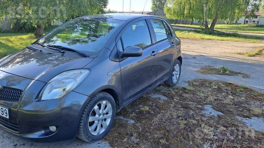 Pelēks Toyota Yaris 2008 Aizkraukle, ar dzinēja tilpumu 1.40 L un nobraukumu 323 tūkst. km par 1850 €, foto 2 vietnē AUTOMOTO.COM.LV