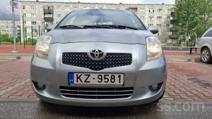 Grey Toyota Yaris 2008 in Daugavpils, with an engine capacity of 1.40 L and mileage of 270 thousand km for 1650 €, photo 3 on AUTOMOTO.COM.LV