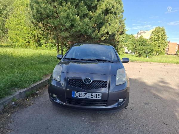 Grey Toyota Yaris 2008 in Alytus, with an engine capacity of 1.30 L and mileage of 205 thousand km for 1900 €, photo 7 on AUTOMOTO.COM.LV