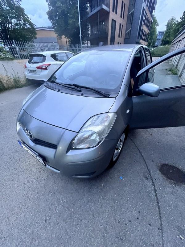 Grey Toyota Yaris 2008 in Tallinn, with an engine capacity of 13.90 L and mileage of 0 thousand km for 2800 €, photo 7 on AUTOMOTO.COM.LV