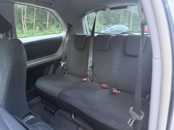 Pelēks Toyota Yaris 2008 Viļņa, ar dzinēja tilpumu 1.30 L un nobraukumu 121 tūkst. km par 1250 €, foto 10 vietnē AUTOMOTO.COM.LV