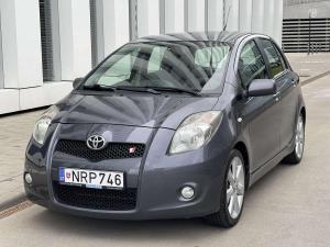 Grey Toyota Yaris 2008 in Vilnius, with an engine capacity of 1.80 L and mileage of 313 thousand km for 3300 €, photo  on AUTOMOTO.COM.LV