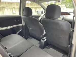Grey Toyota Yaris 2008 in Vilnius, with an engine capacity of 1.80 L and mileage of 313 thousand km for 3300 €, photo 20 on AUTOMOTO.COM.LV