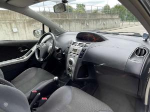 Grey Toyota Yaris 2008 in Vilnius, with an engine capacity of 1.80 L and mileage of 313 thousand km for 3300 €, photo 21 on AUTOMOTO.COM.LV