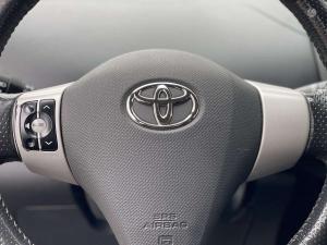 Grey Toyota Yaris 2008 in Vilnius, with an engine capacity of 1.80 L and mileage of 313 thousand km for 3300 €, photo 23 on AUTOMOTO.COM.LV