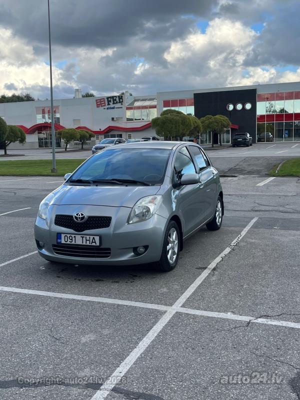 Grey Toyota Yaris 2008 in Tallinn, with an engine capacity of 1.30 L and mileage of 243 thousand km for 1499 €, photo 1 on AUTOMOTO.COM.LV