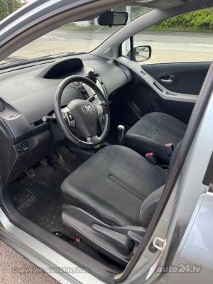Grey Toyota Yaris 2008 in Tallinn, with an engine capacity of 1.30 L and mileage of 243 thousand km for 1499 €, photo 7 on AUTOMOTO.COM.LV