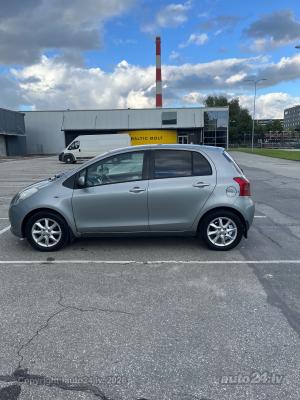Grey Toyota Yaris 2008 in Tallinn, with an engine capacity of 1.30 L and mileage of 243 thousand km for 1499 €, photo 8 on AUTOMOTO.COM.LV