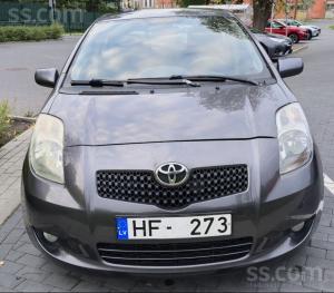 Pelēks Toyota Yaris 2008 Rīga, ar dzinēja tilpumu 1.30 L un nobraukumu 163 tūkst. km par 1990 €, foto  vietnē AUTOMOTO.COM.LV