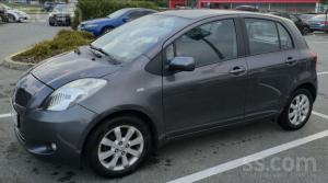 Pelēks Toyota Yaris 2008 Rīga, ar dzinēja tilpumu 1.30 L un nobraukumu 163 tūkst. km par 1990 €, foto 3 vietnē AUTOMOTO.COM.LV